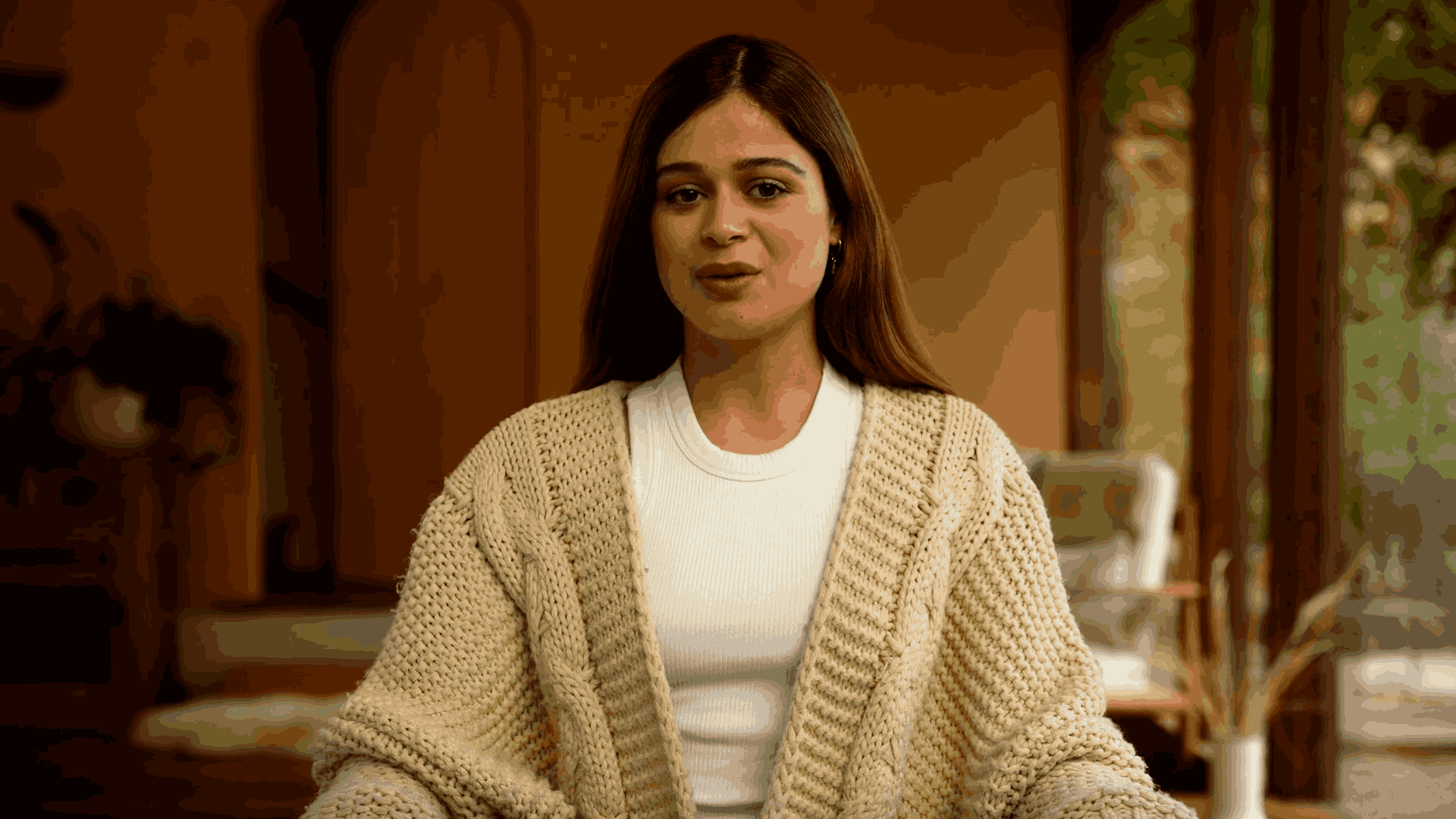 Create Your AI Digital Twin | Humee™ - Human-Like AI Assistant